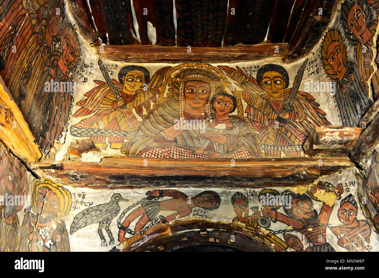 Christus flankiert von erzengeln -Fotos und -Bildmaterial in hoher ...