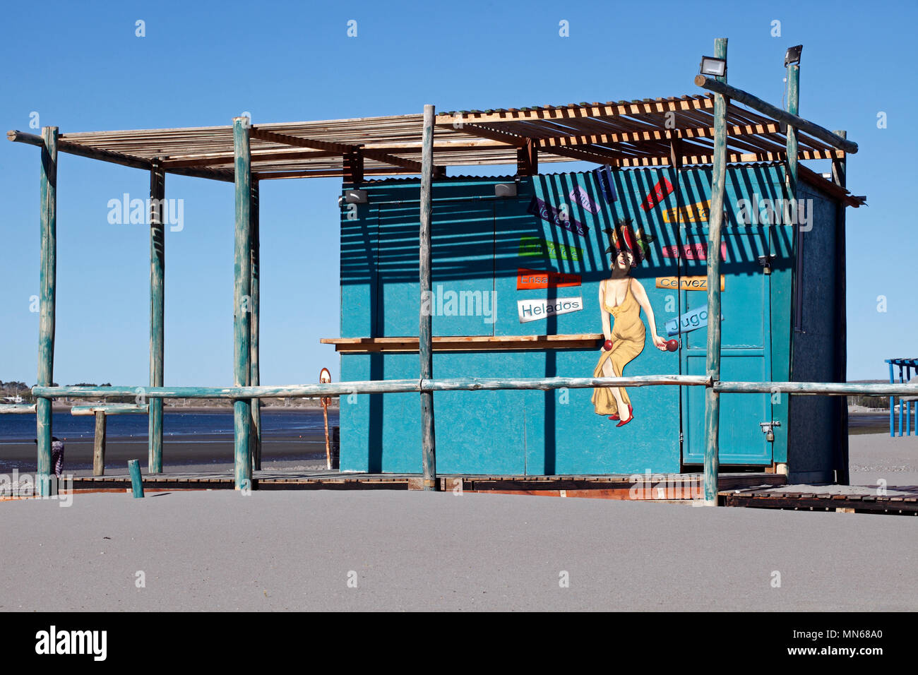 Snacks am strand -Fotos und -Bildmaterial in hoher Auflösung – Alamy