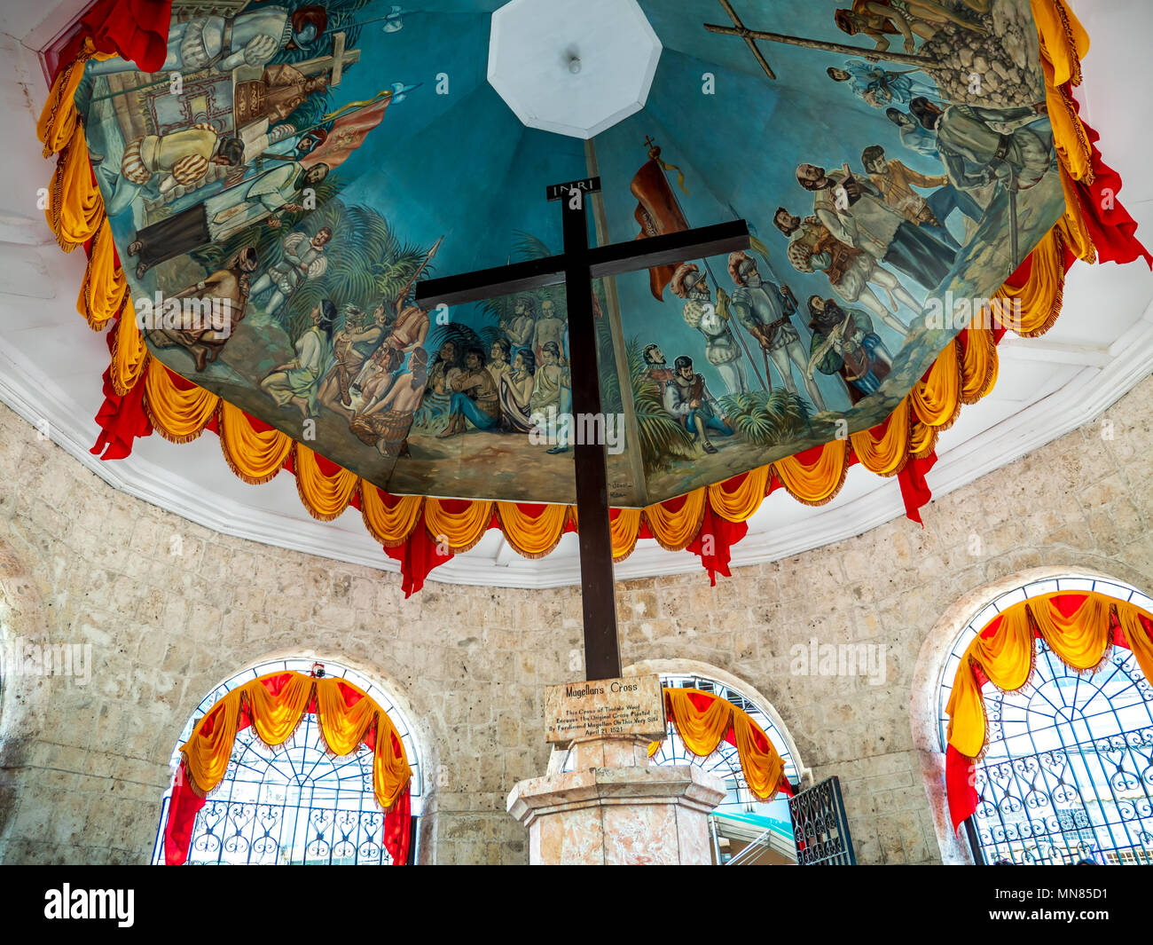 Philippines magellan cross cebu city -Fotos und -Bildmaterial in hoher ...
