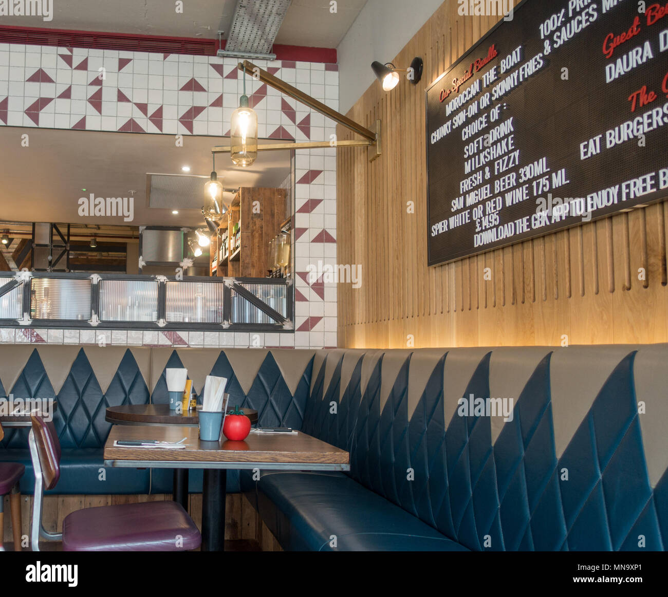 Sitze Im Sitzbereich Stockfotos und -bilder Kaufen - Alamy