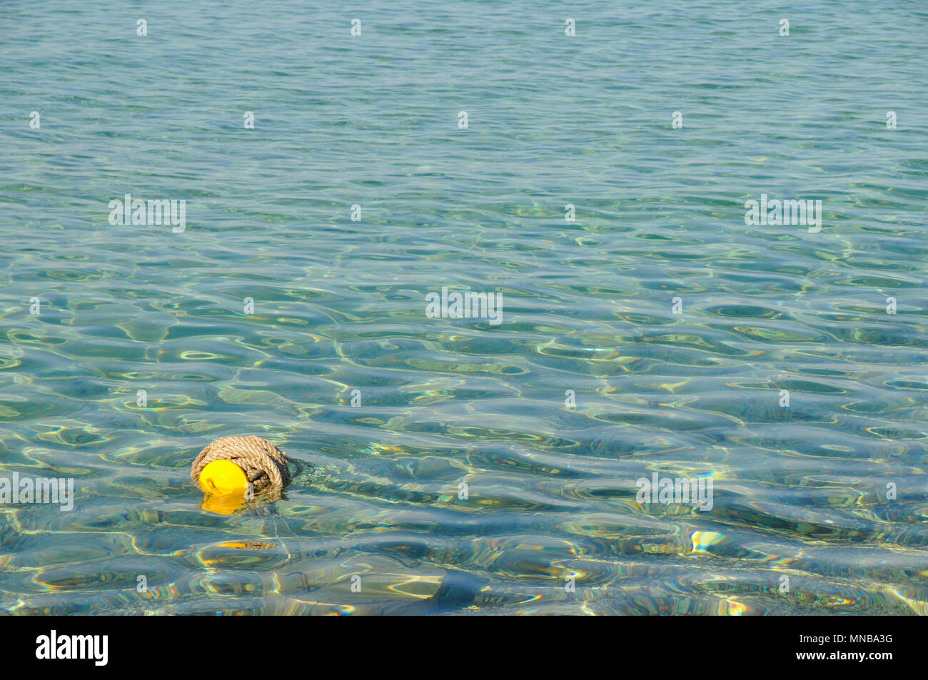 Schwimmendes seil -Fotos und -Bildmaterial in hoher Auflösung – Alamy