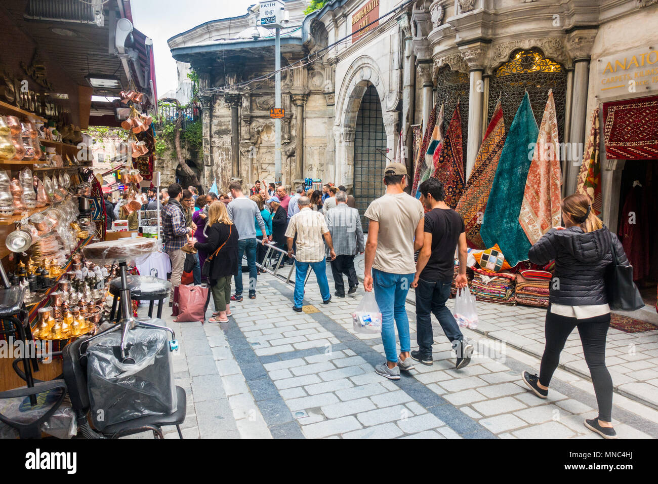 Istanbul markt -Fotos und -Bildmaterial in hoher Auflösung – Alamy