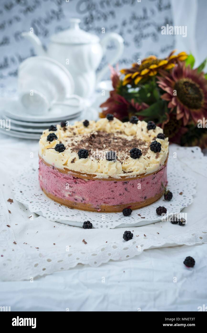 Butter creams -Fotos und -Bildmaterial in hoher Auflösung – Alamy