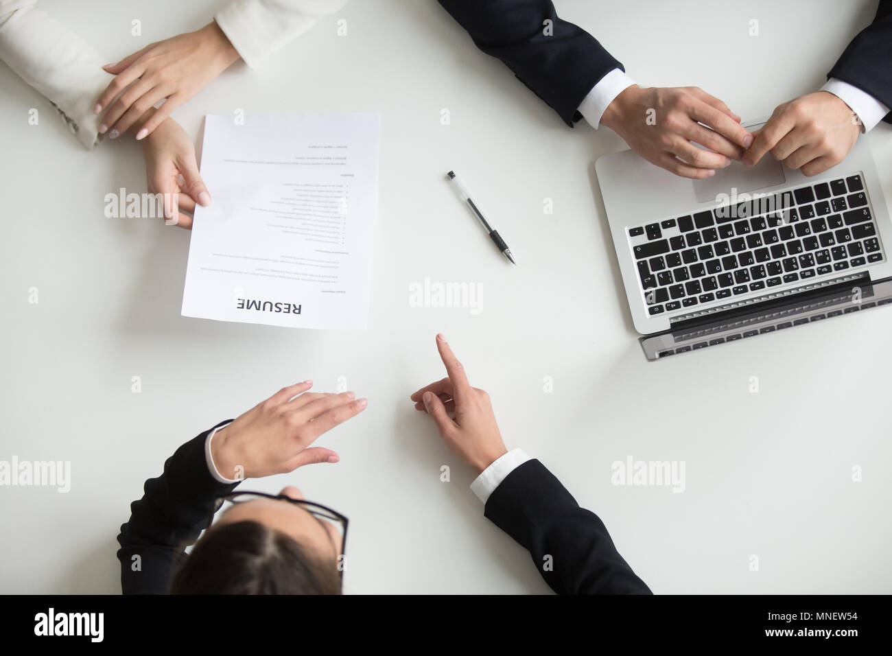 Menschlicher vertreter -Fotos und -Bildmaterial in hoher Auflösung – Alamy