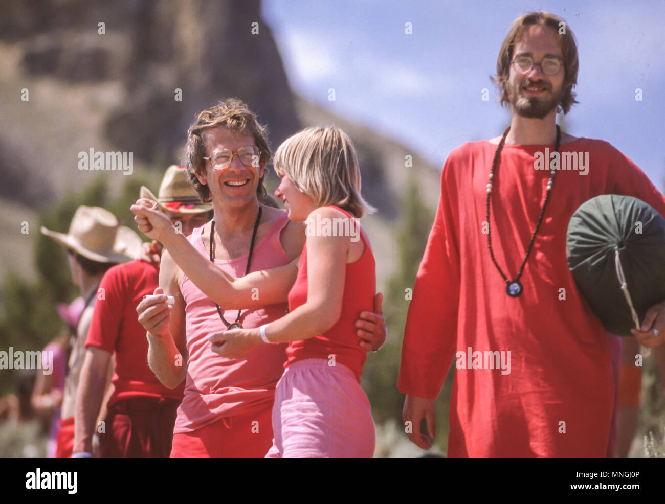 RAJNEESHPURAM, OREGON, USA - Rajneeshees, Anhänger von religiösen ...