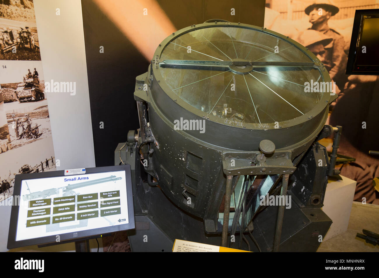 Ww2 suchscheinwerfer -Fotos und -Bildmaterial in hoher Auflösung – Alamy