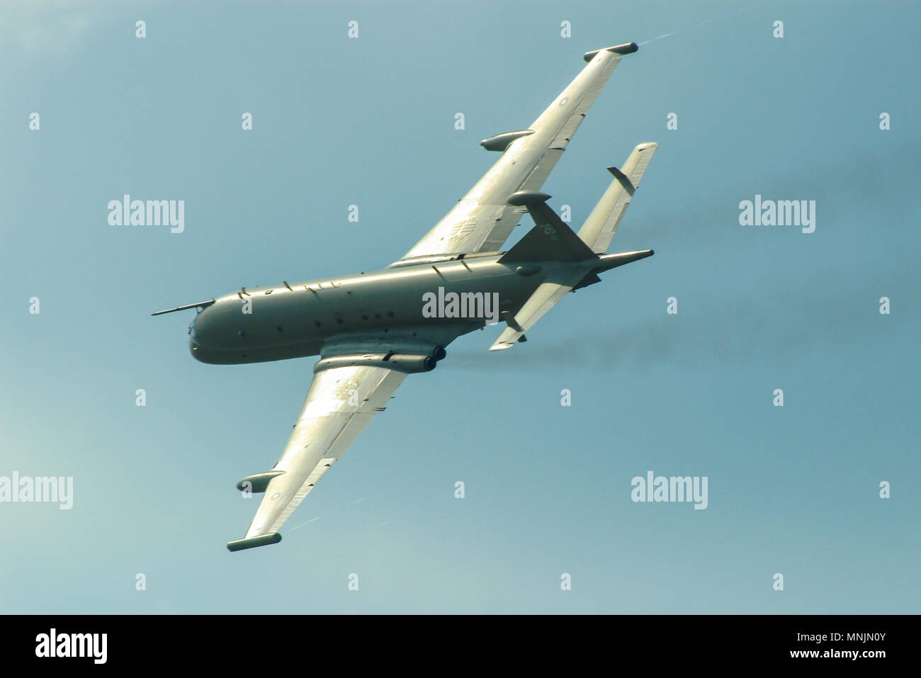 Hawker Siddeley Nimrod MR2 RAF Royal Air Force maritime Patrol aircraft ...