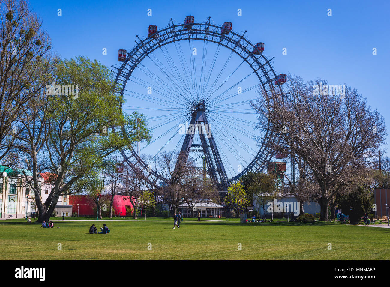 Wiener Riesenrad im Vergnügungspark Wurstelprater am Eingang der Prater ...