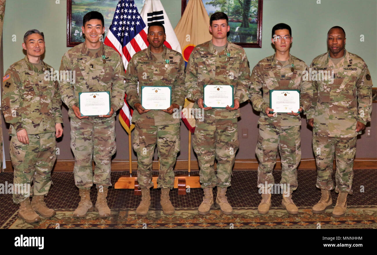 Gewinner des 19 Expeditionary Sustainment Command besten Krieger ...