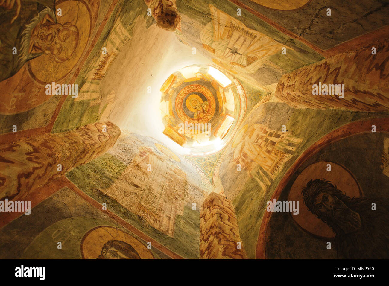 St pantaleon church -Fotos und -Bildmaterial in hoher Auflösung – Alamy