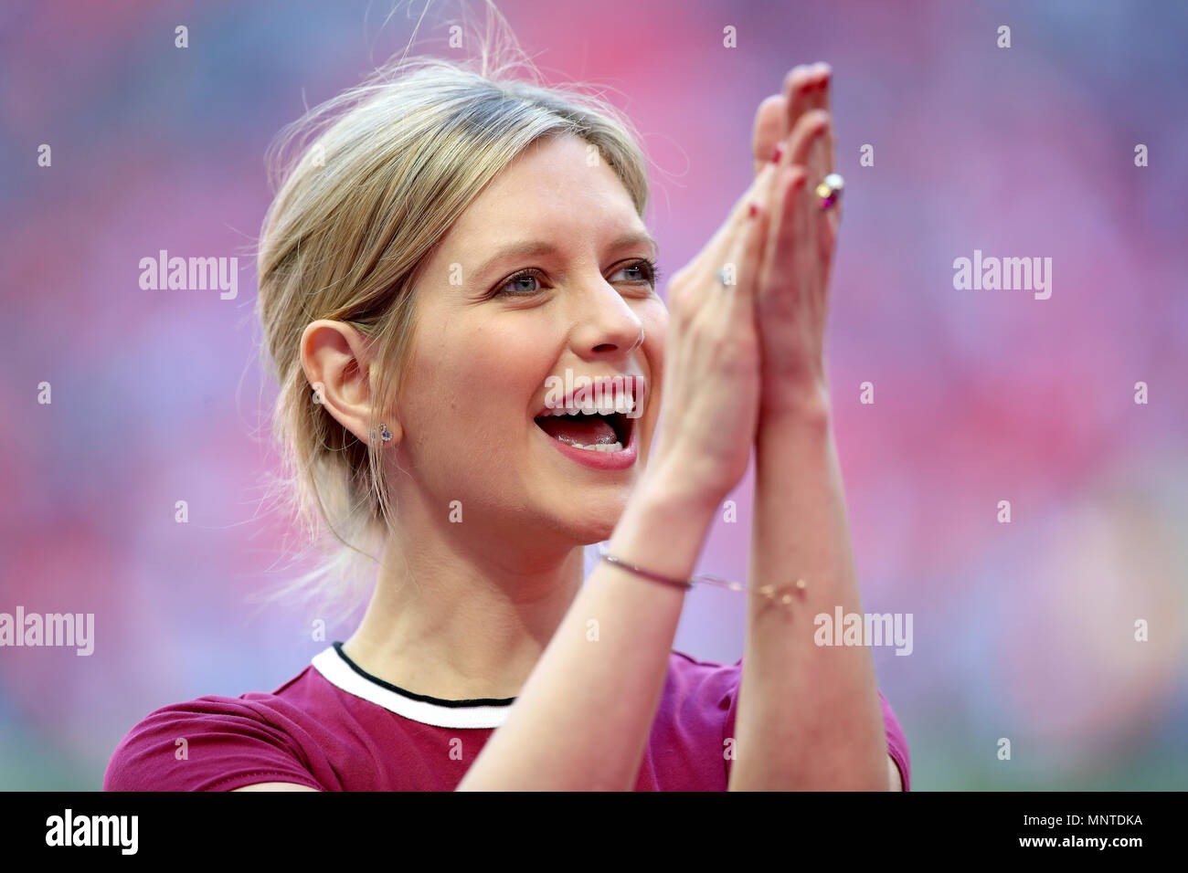 Die TV-Moderatorin Rachel Riley vor der Emirate FA Cup Finale im ...