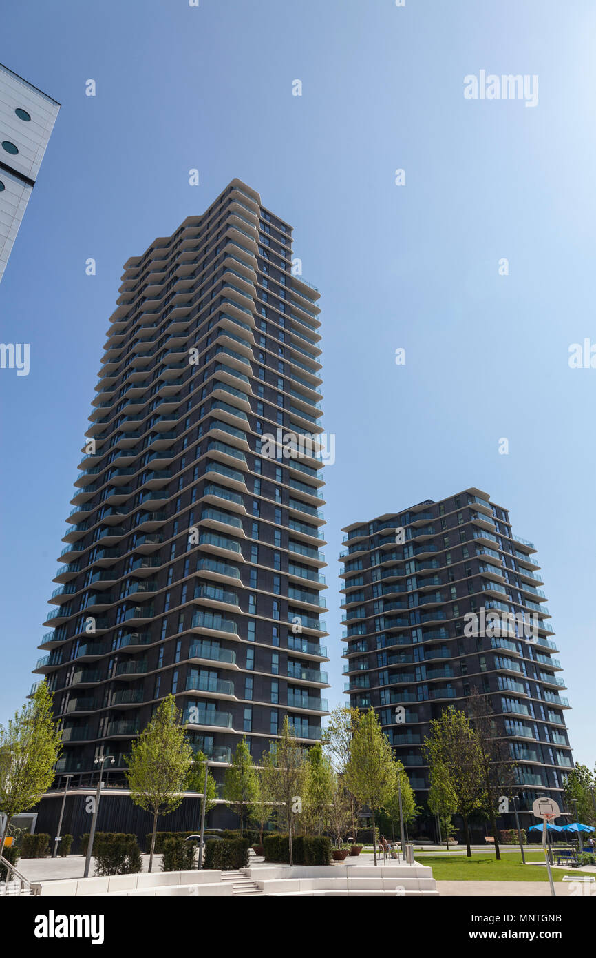 Tower blocks -Fotos und -Bildmaterial in hoher Auflösung – Alamy