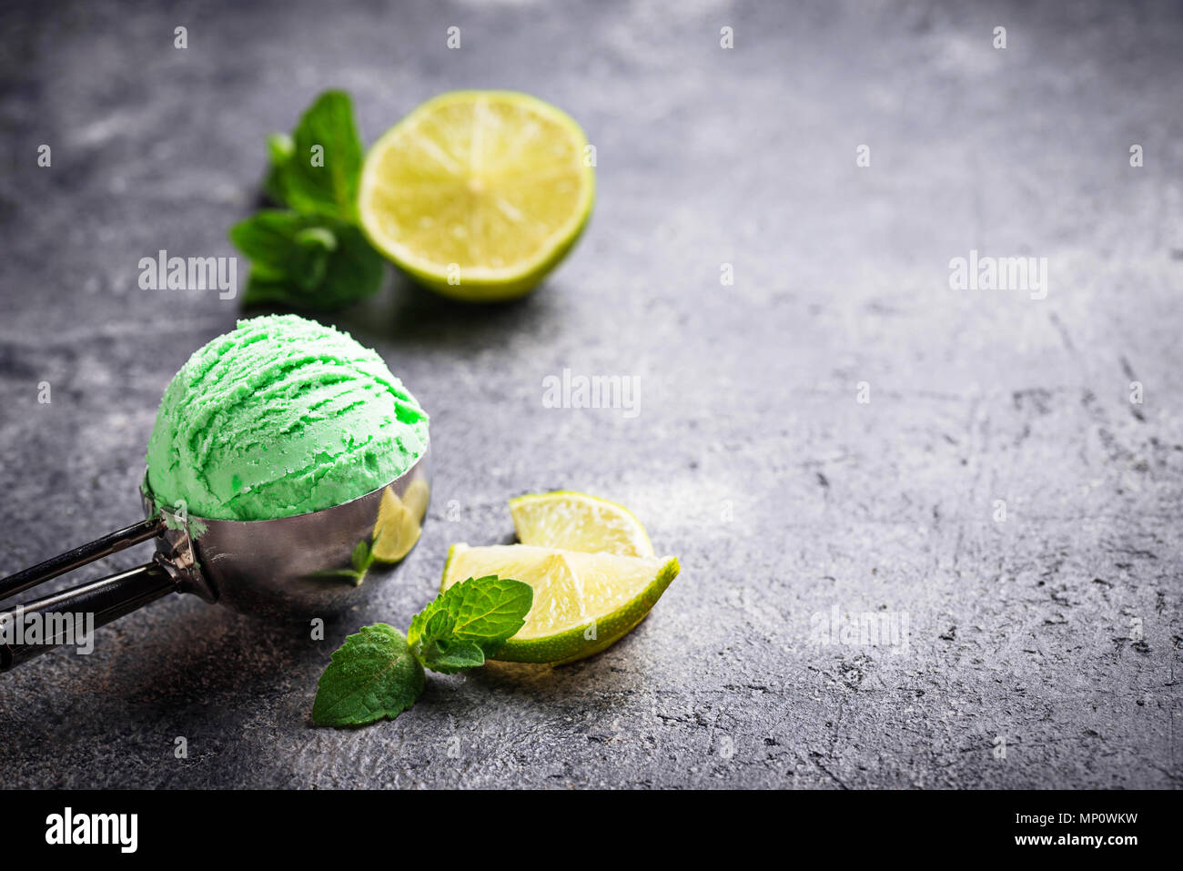 Matcha hintergrund -Fotos und -Bildmaterial in hoher Auflösung – Alamy