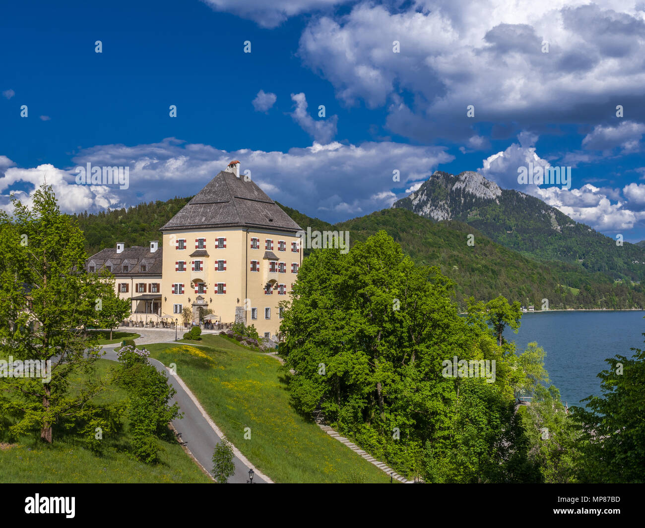 Schloss fuschl castle fuschlsee lake -Fotos und -Bildmaterial in hoher ...