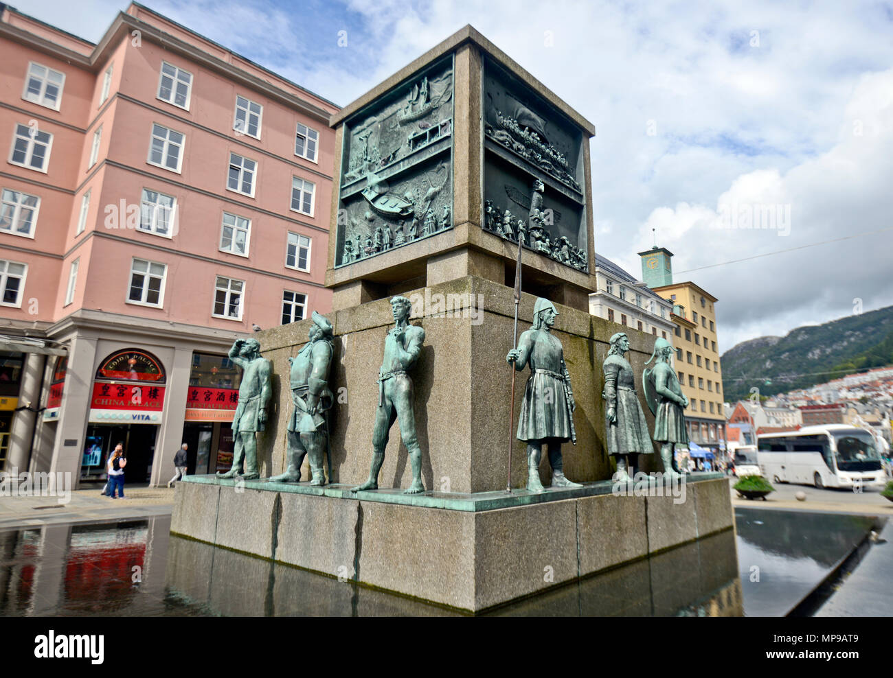 Bergen denkmal -Fotos und -Bildmaterial in hoher Auflösung – Alamy