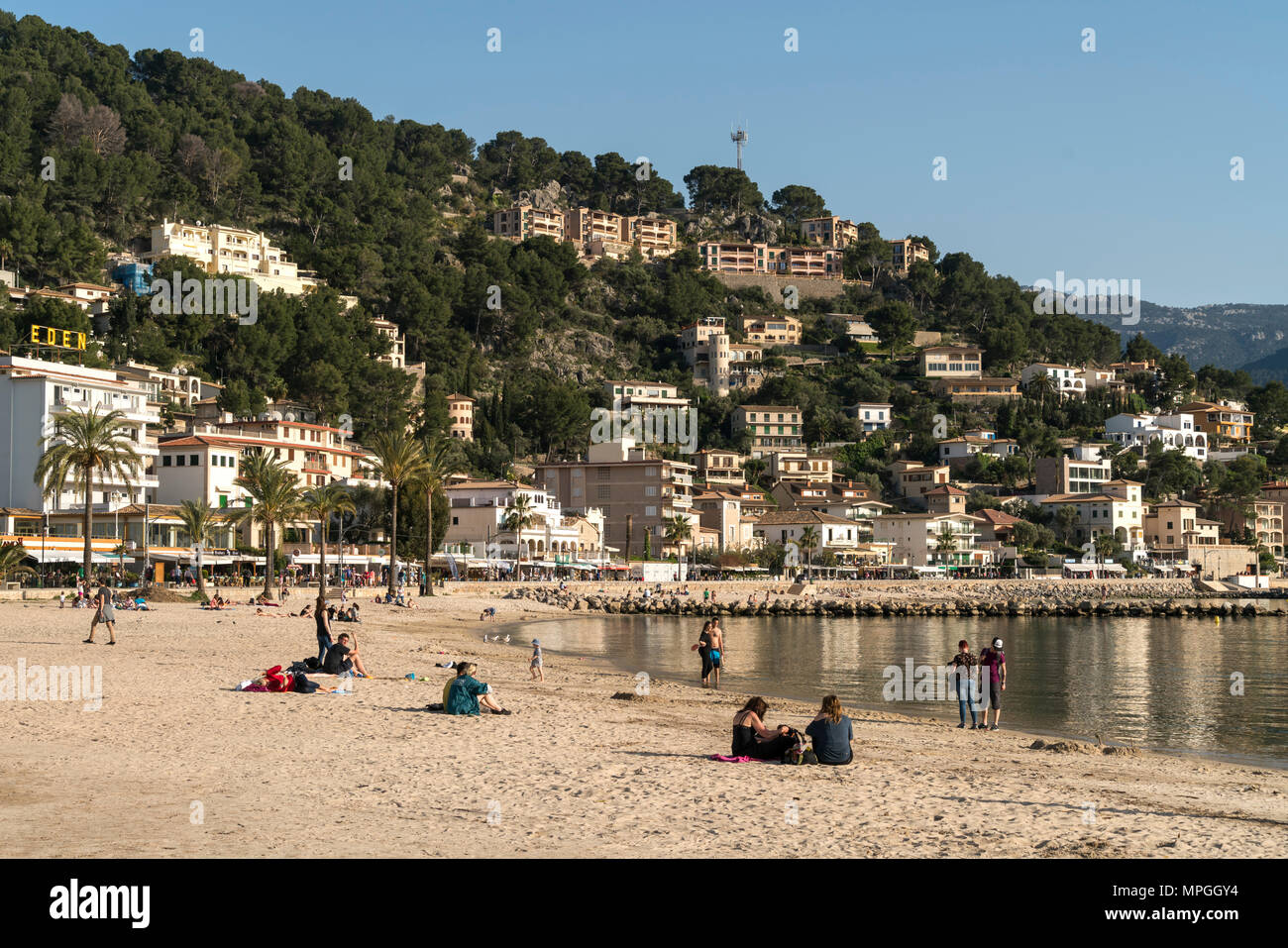 Strand Platja de Traves in Port de Soller, Mallorca, Balearen, Spanien ...