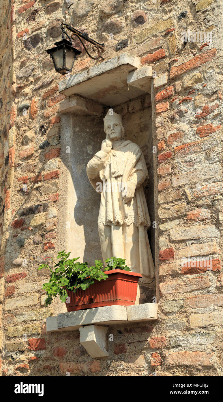 Statua di san giovanni nepomuceno -Fotos und -Bildmaterial in hoher Auflösung – Alamy