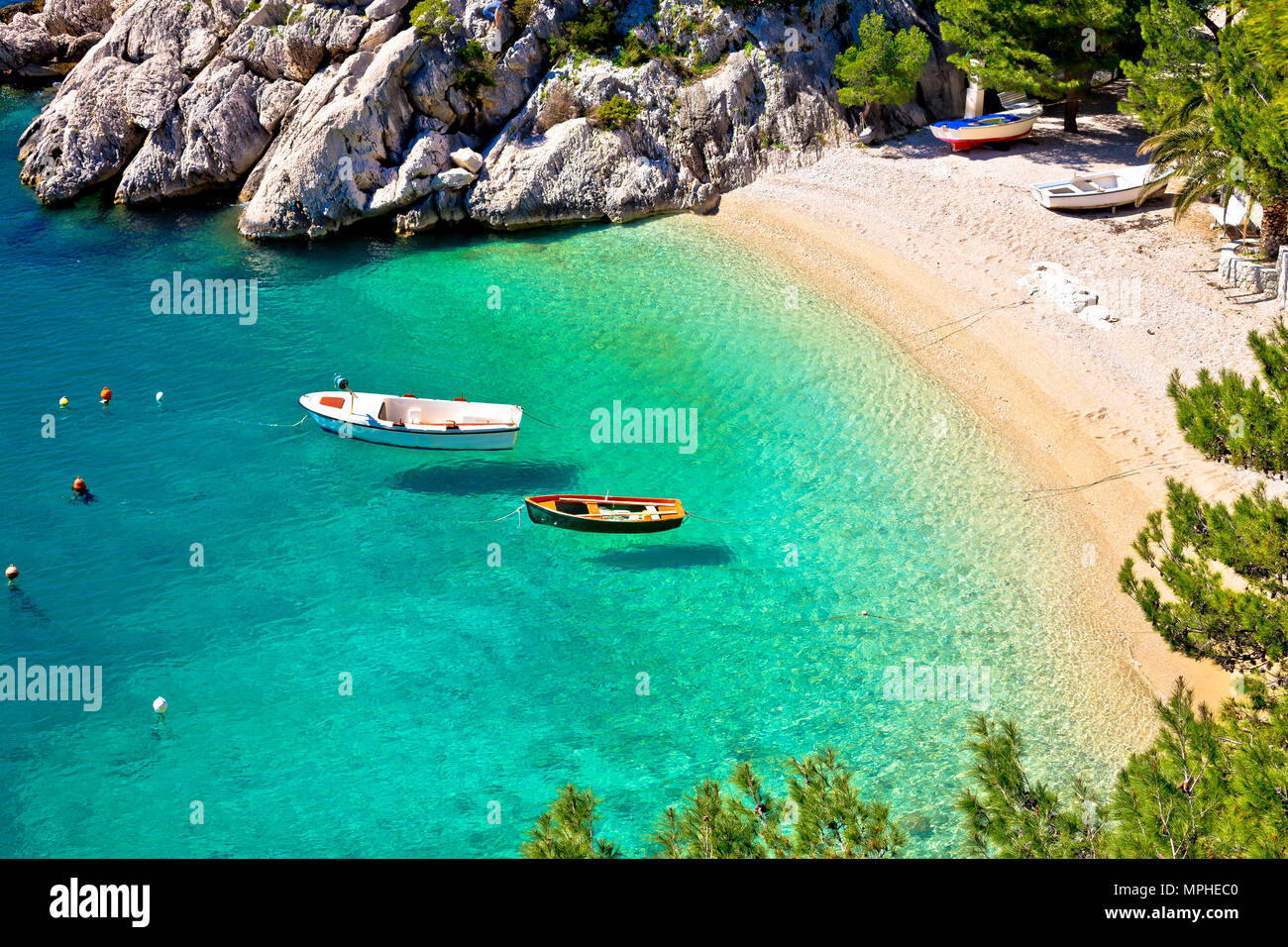 Idyllischen Strand Punta Rata in Brela Luftaufnahme, Makarska Riviera ...