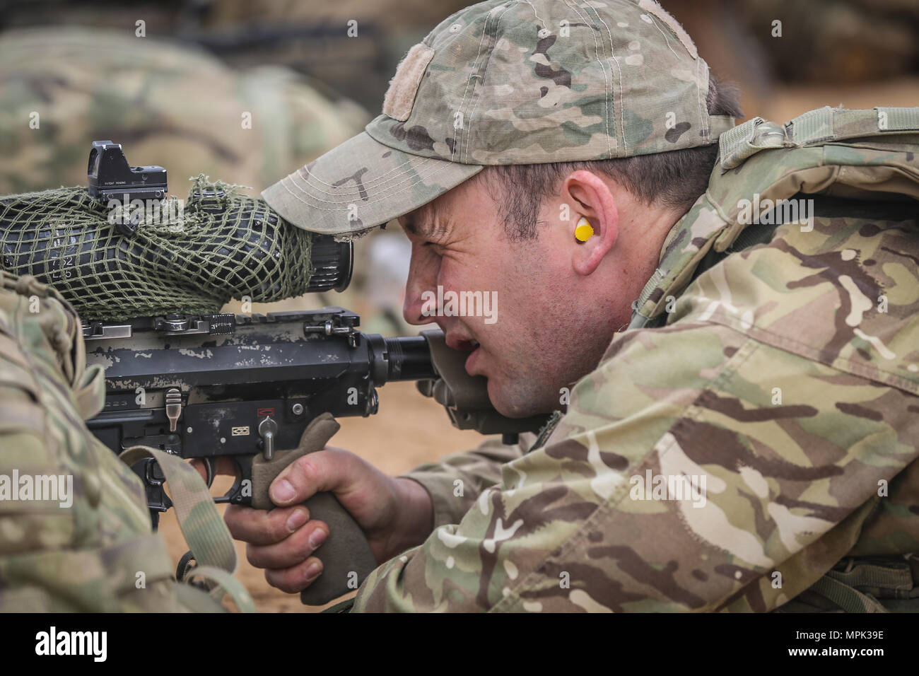 L129a1 sharpshooter sniper rifle -Fotos und -Bildmaterial in hoher ...
