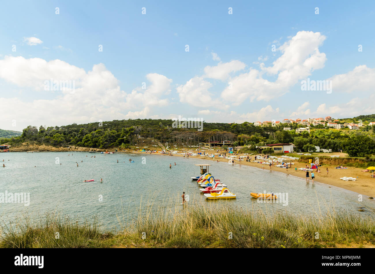 Insel Rab, Primorje-Gorski Kotar/Kroatien - 28. 08. 2014: Blick auf den ...