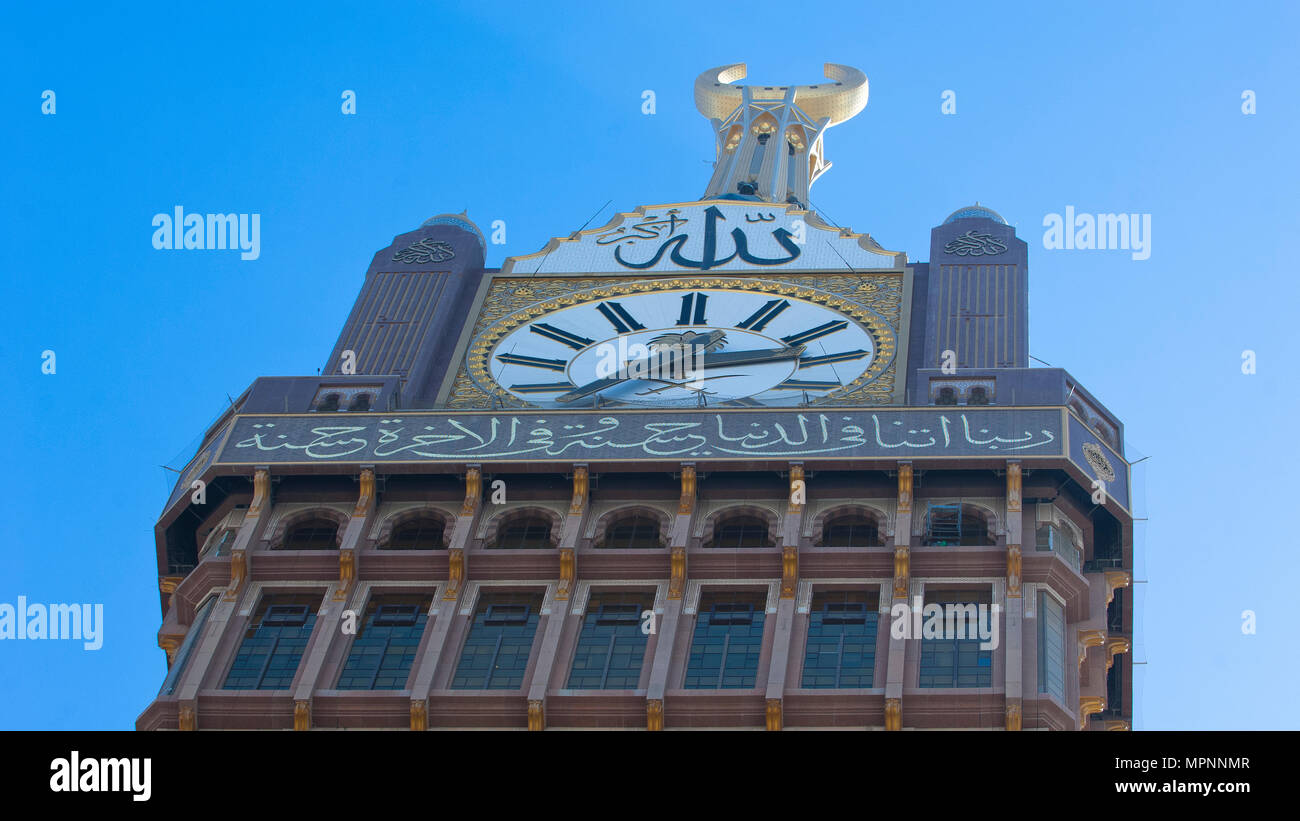 Makkah royal clock tower -Fotos und -Bildmaterial in hoher Auflösung ...