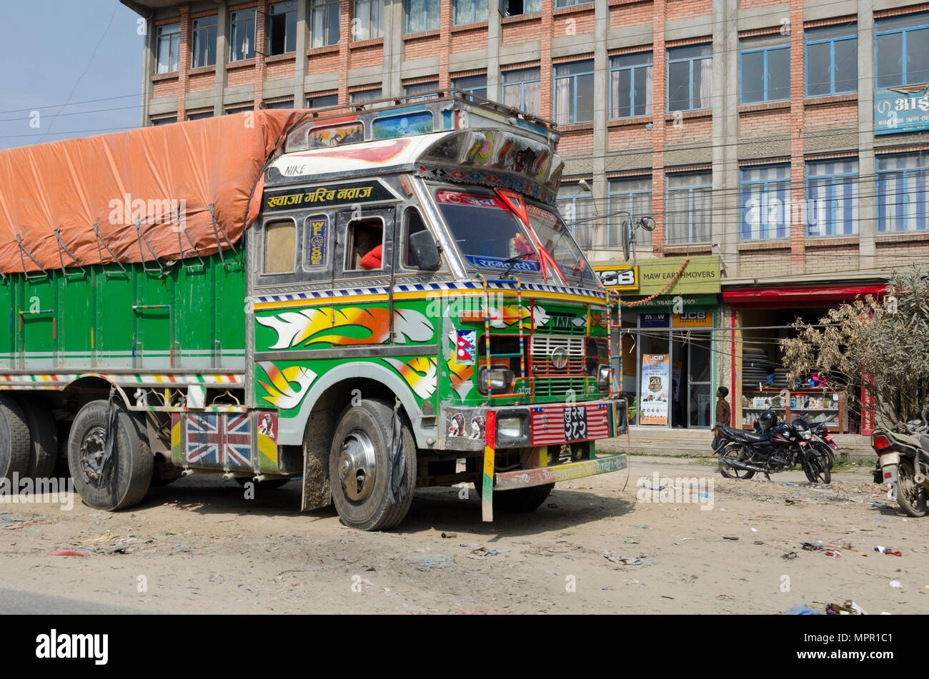 Painted decorated lorry truck -Fotos und -Bildmaterial in hoher ...