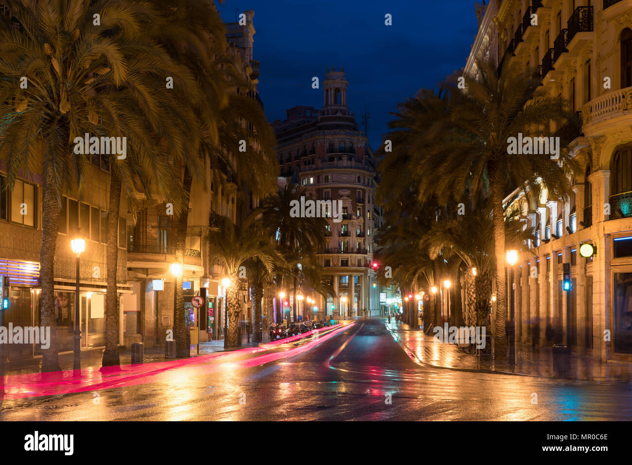 Spain city valencia road street -Fotos und -Bildmaterial in hoher ...