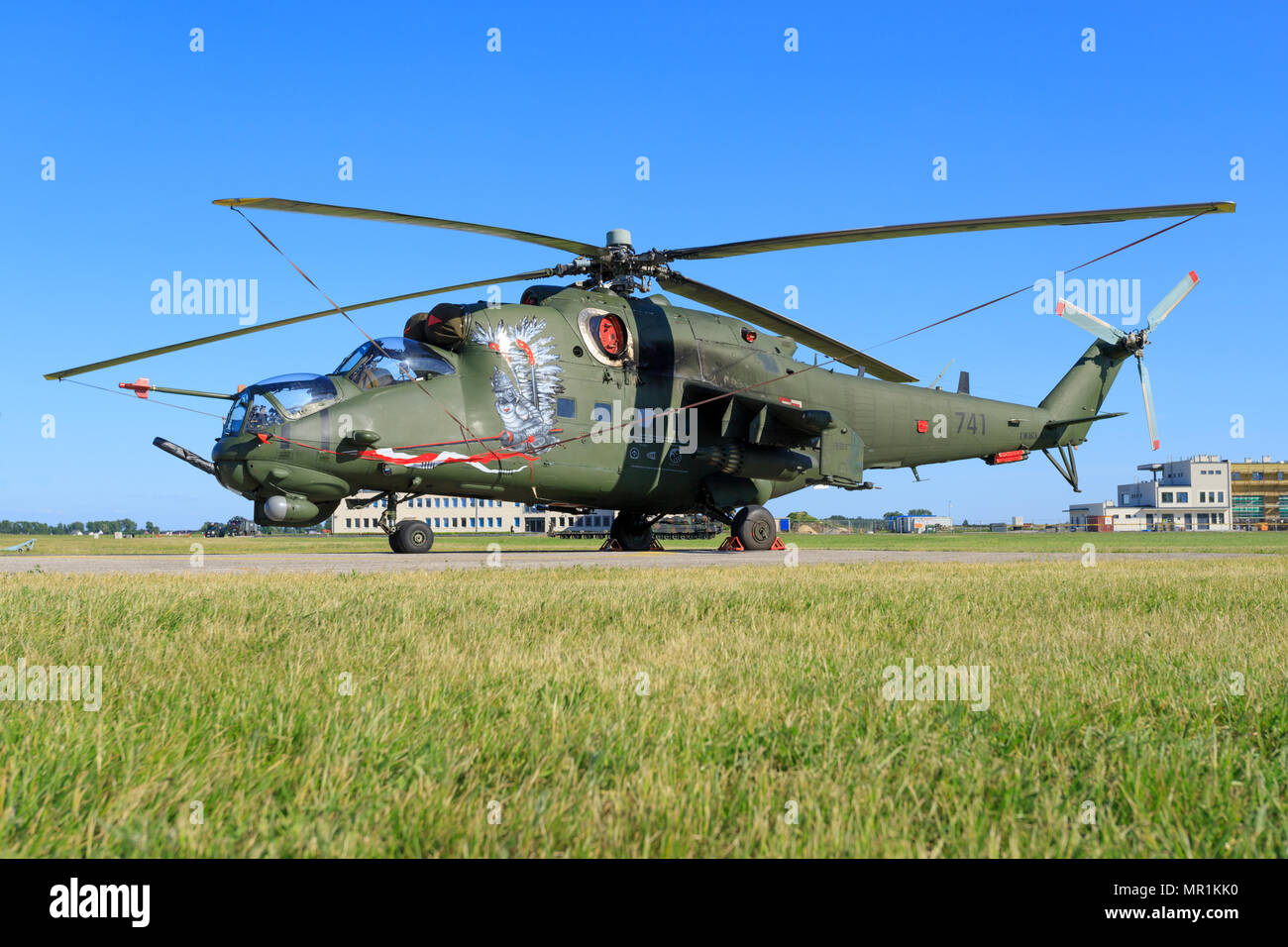 Mil mi 24v -Fotos und -Bildmaterial in hoher Auflösung – Alamy