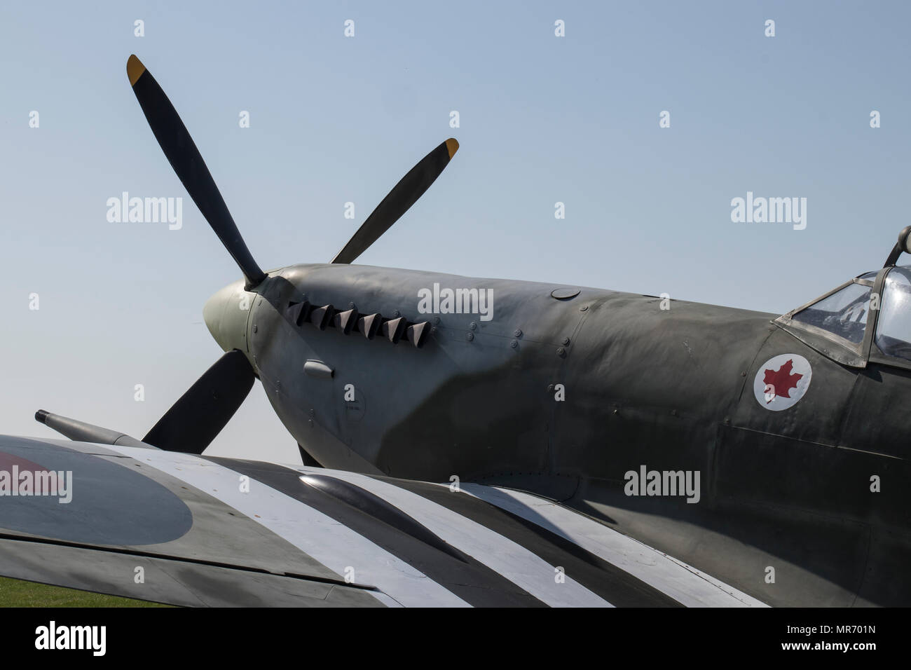 Ein vintage Spitfire MK 392 in Goodwood Flugplatz in Goodwood, Sussex ...