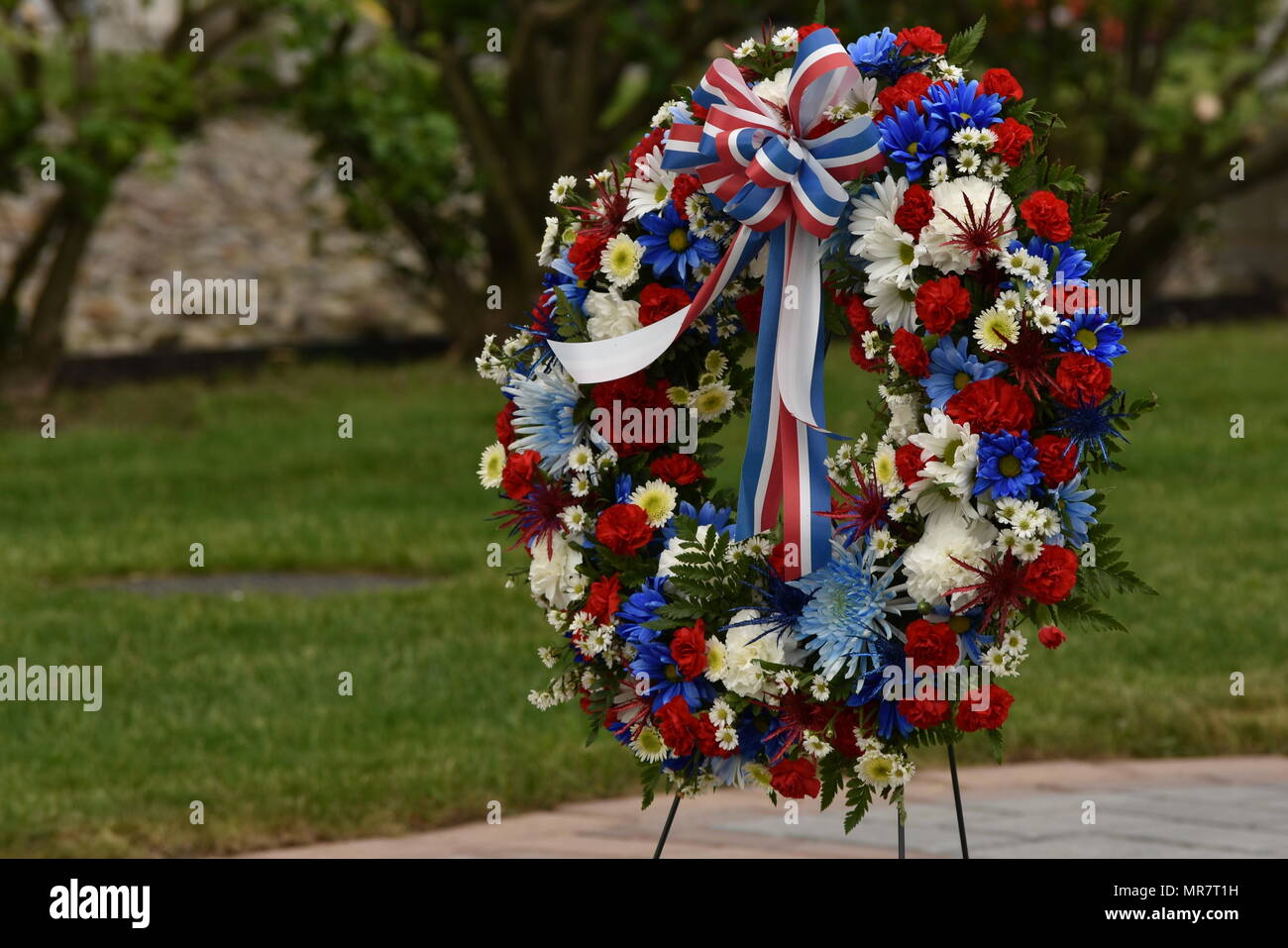 Einen Kranz angezeigt zu einem Memorial Day Service bei Joint Force ...