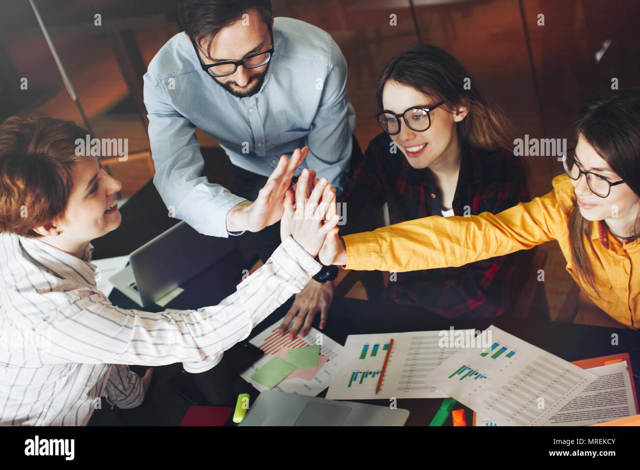 Sich Freuen Stockfotos und -bilder Kaufen - Alamy