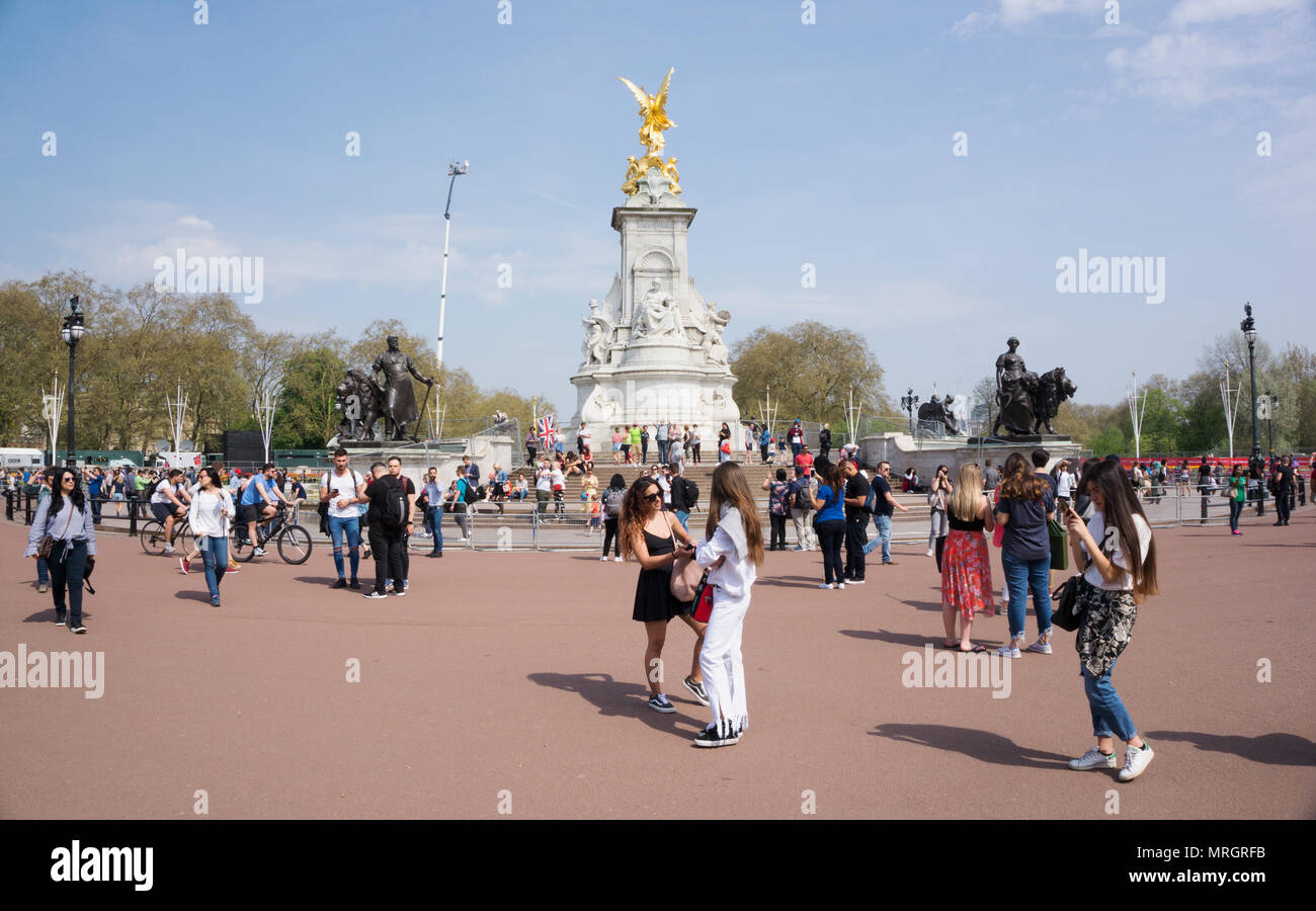 Victoria memorial london -Fotos und -Bildmaterial in hoher Auflösung ...