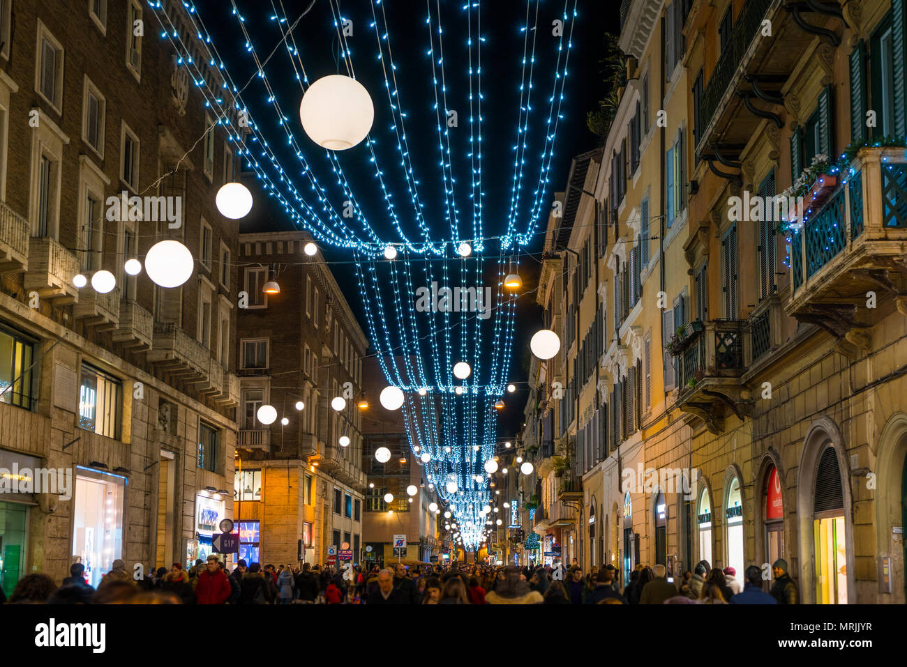 Rom via del corso -Fotos und -Bildmaterial in hoher Auflösung – Alamy