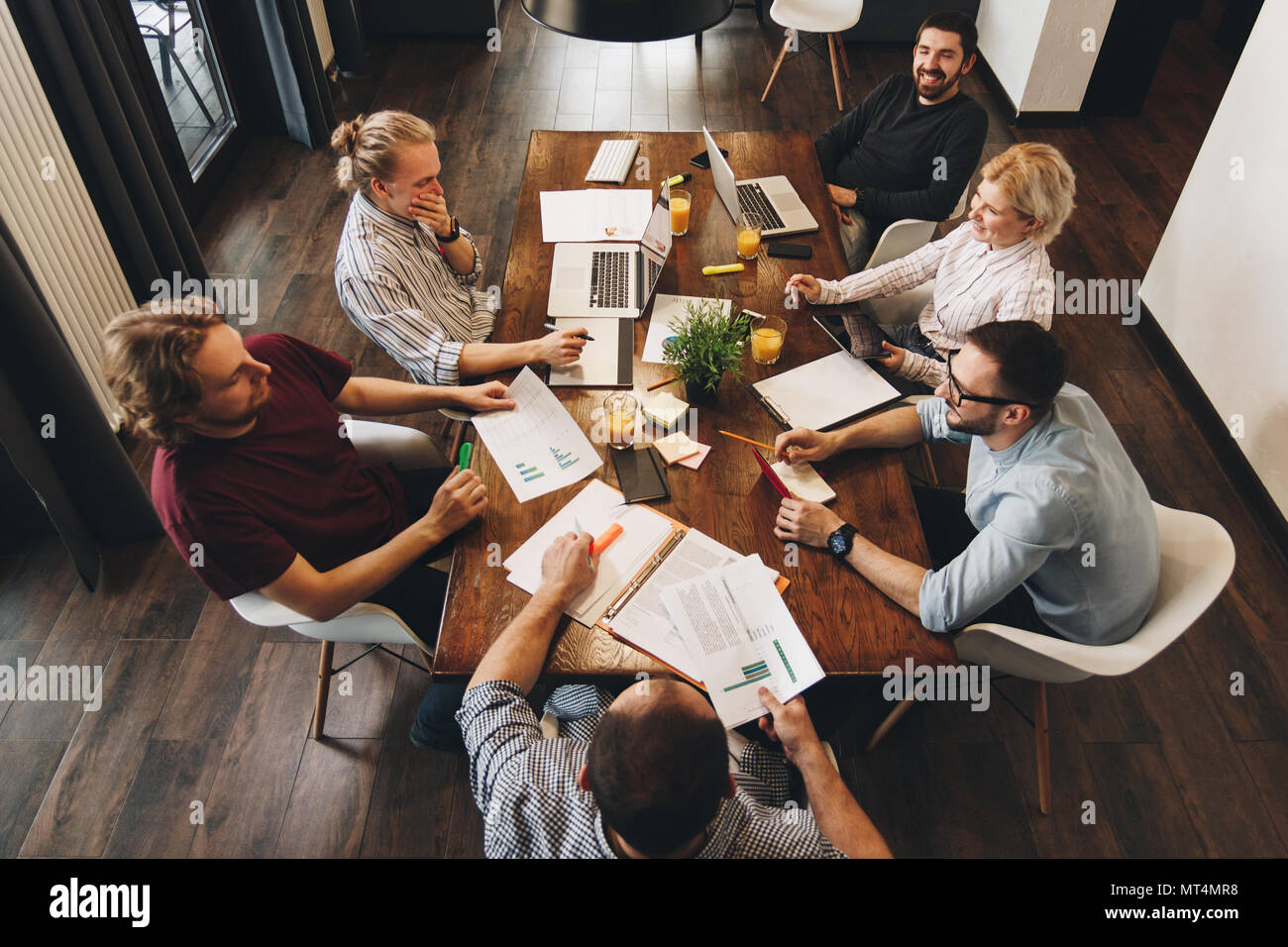 Team Work Stockfotos und -bilder Kaufen - Alamy