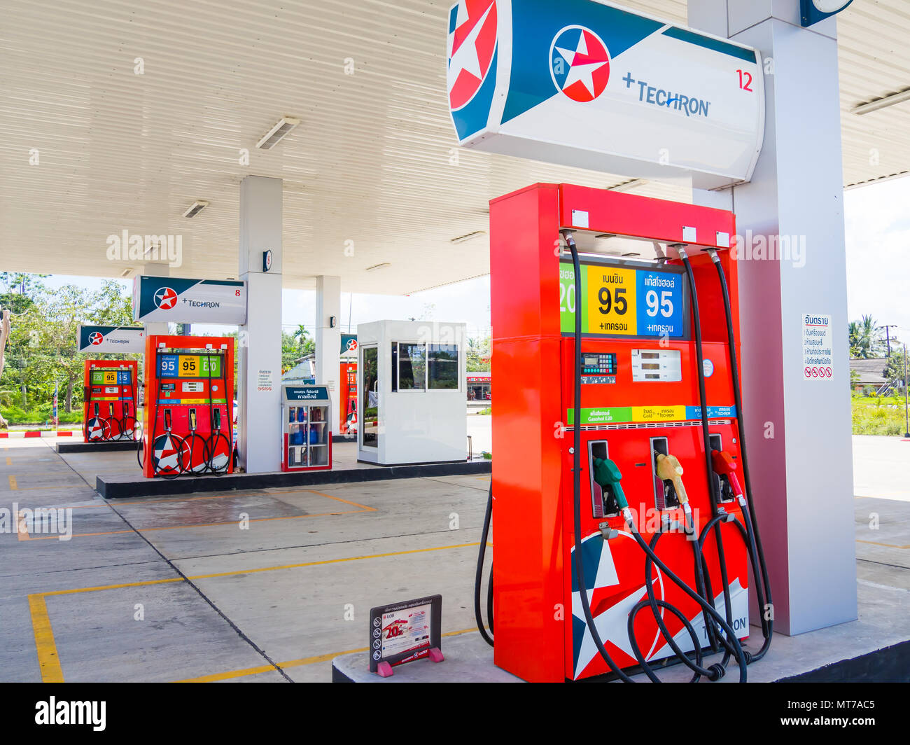 Woolworths caltex benzin -Fotos und -Bildmaterial in hoher Auflösung ...