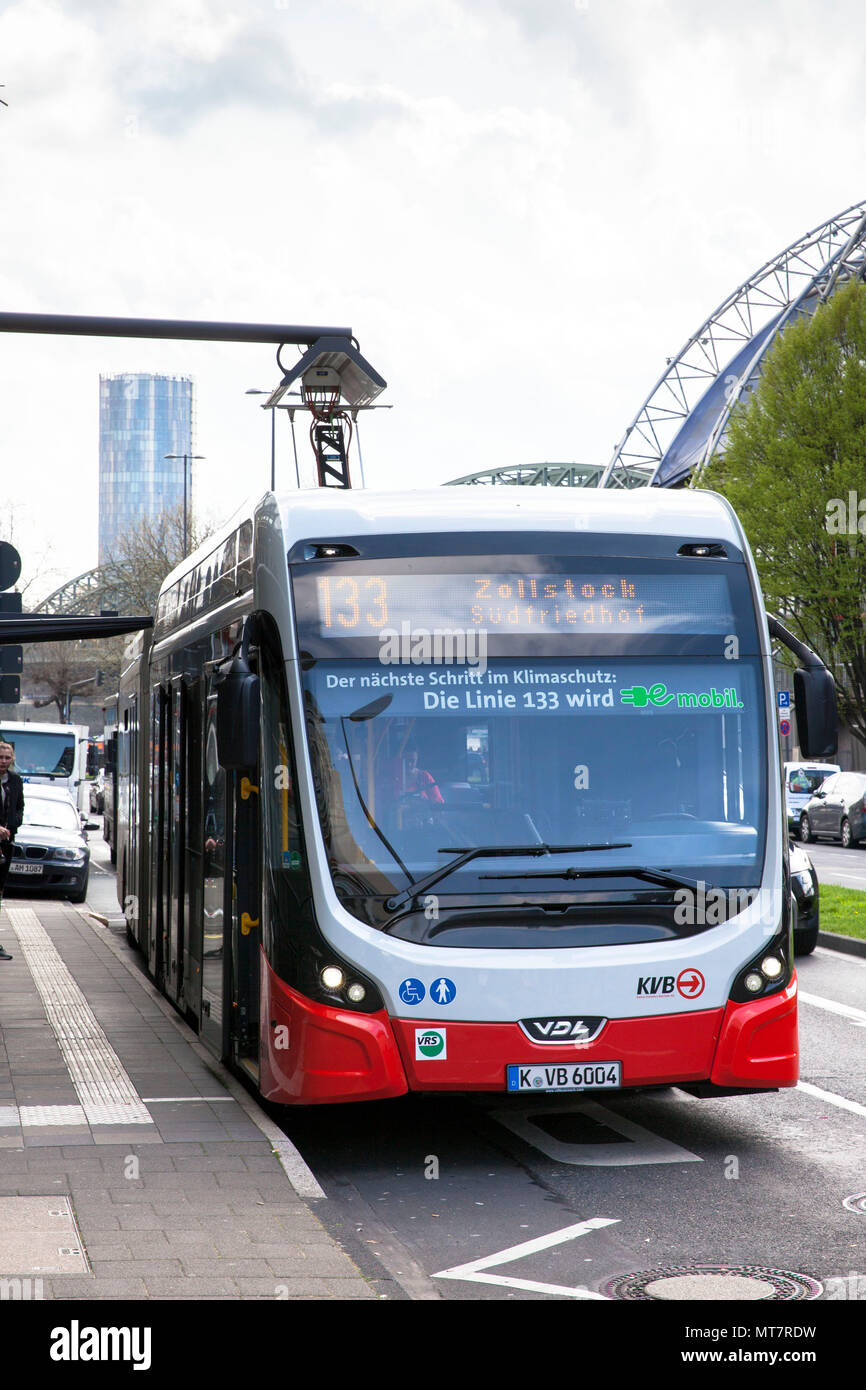 Electric bus charging -Fotos und -Bildmaterial in hoher Auflösung – Alamy