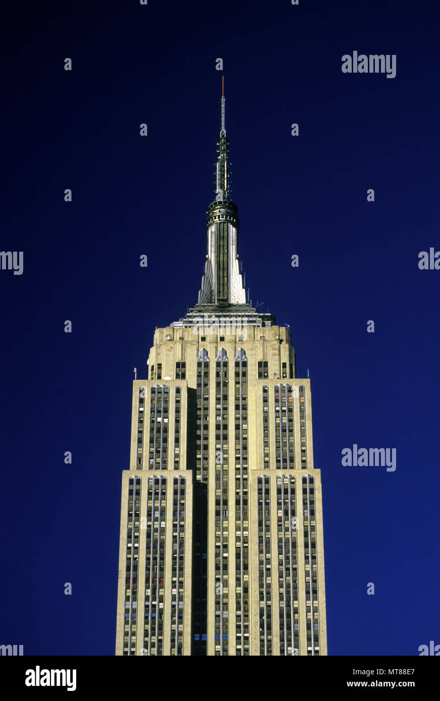 Empire state building 1990 -Fotos und -Bildmaterial in hoher Auflösung ...