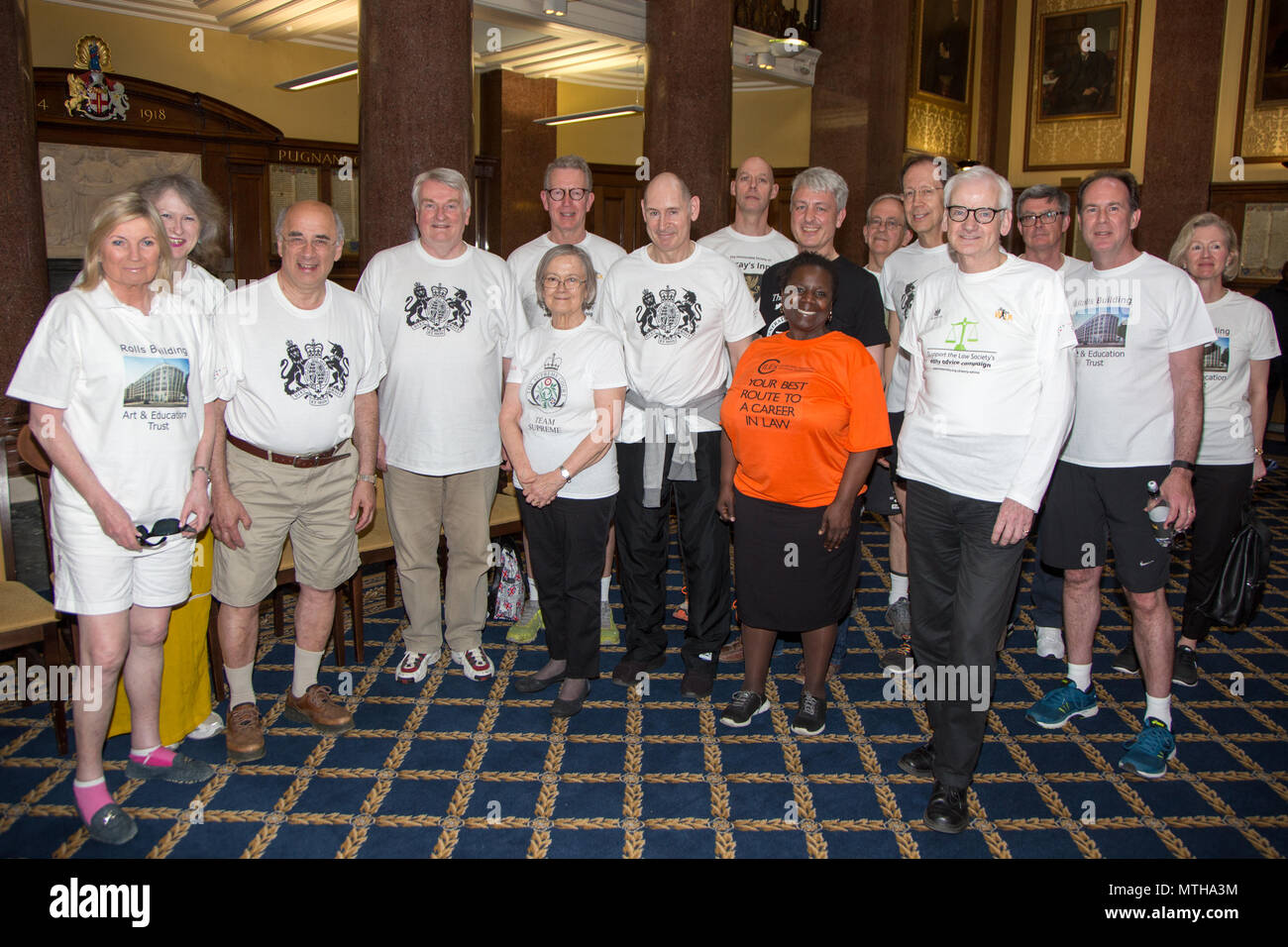 Positionen gehen -Fotos und -Bildmaterial in hoher Auflösung – Alamy