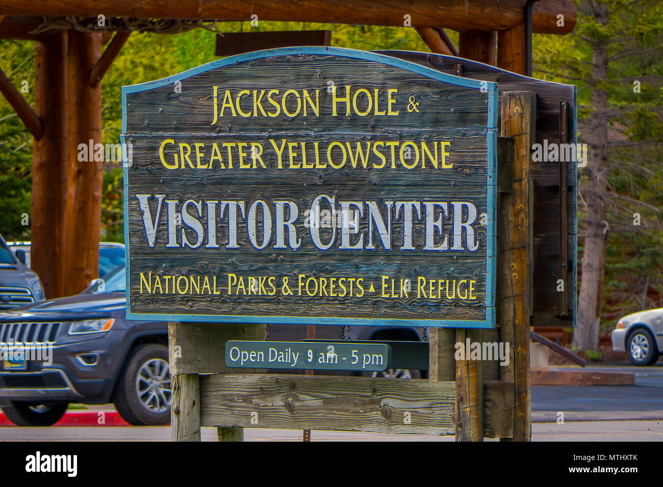 Yellowstone national park entrance sign -Fotos und -Bildmaterial in ...