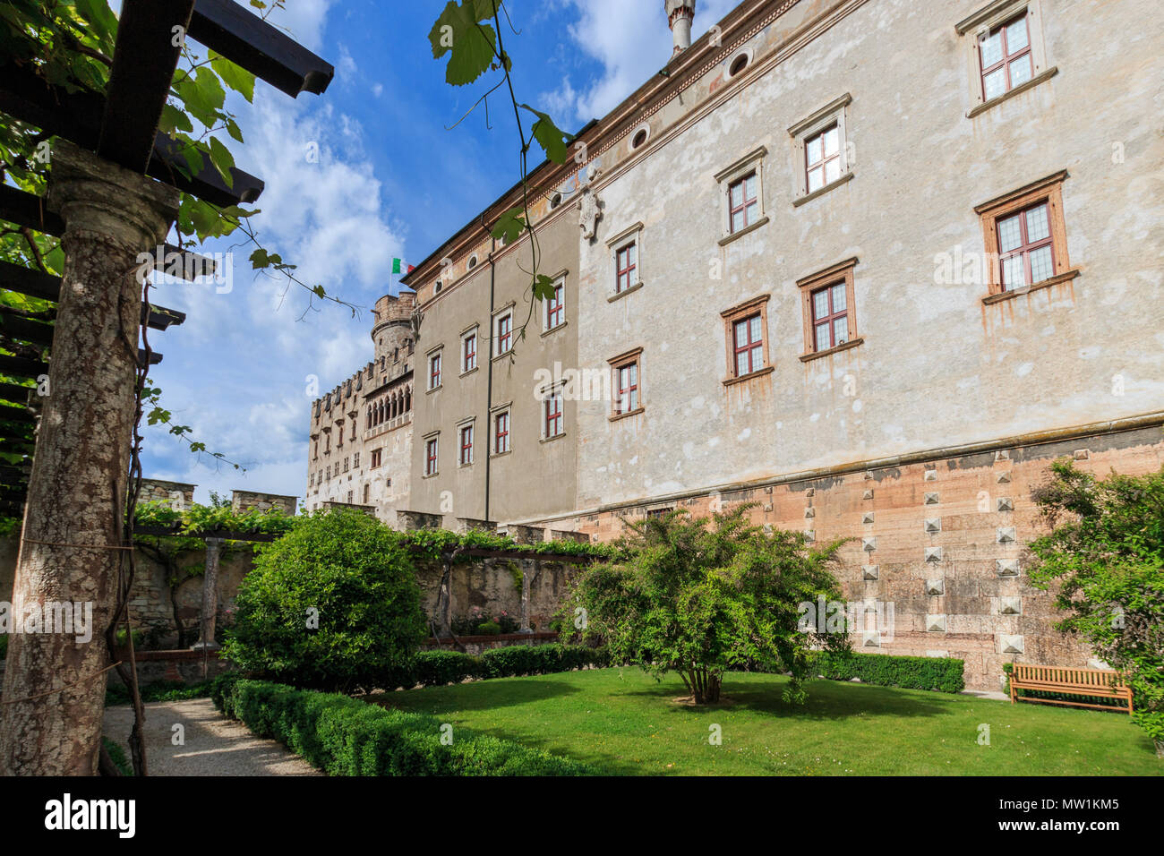 Das Castello del Buonconsiglio ist eine der wichtigsten ...