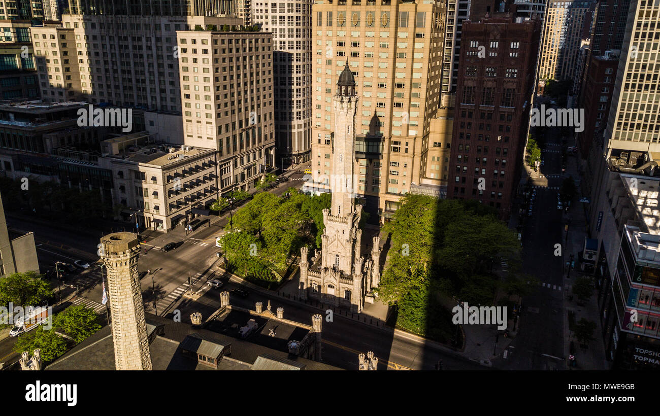 Wasserturm chicago -Fotos und -Bildmaterial in hoher Auflösung – Alamy