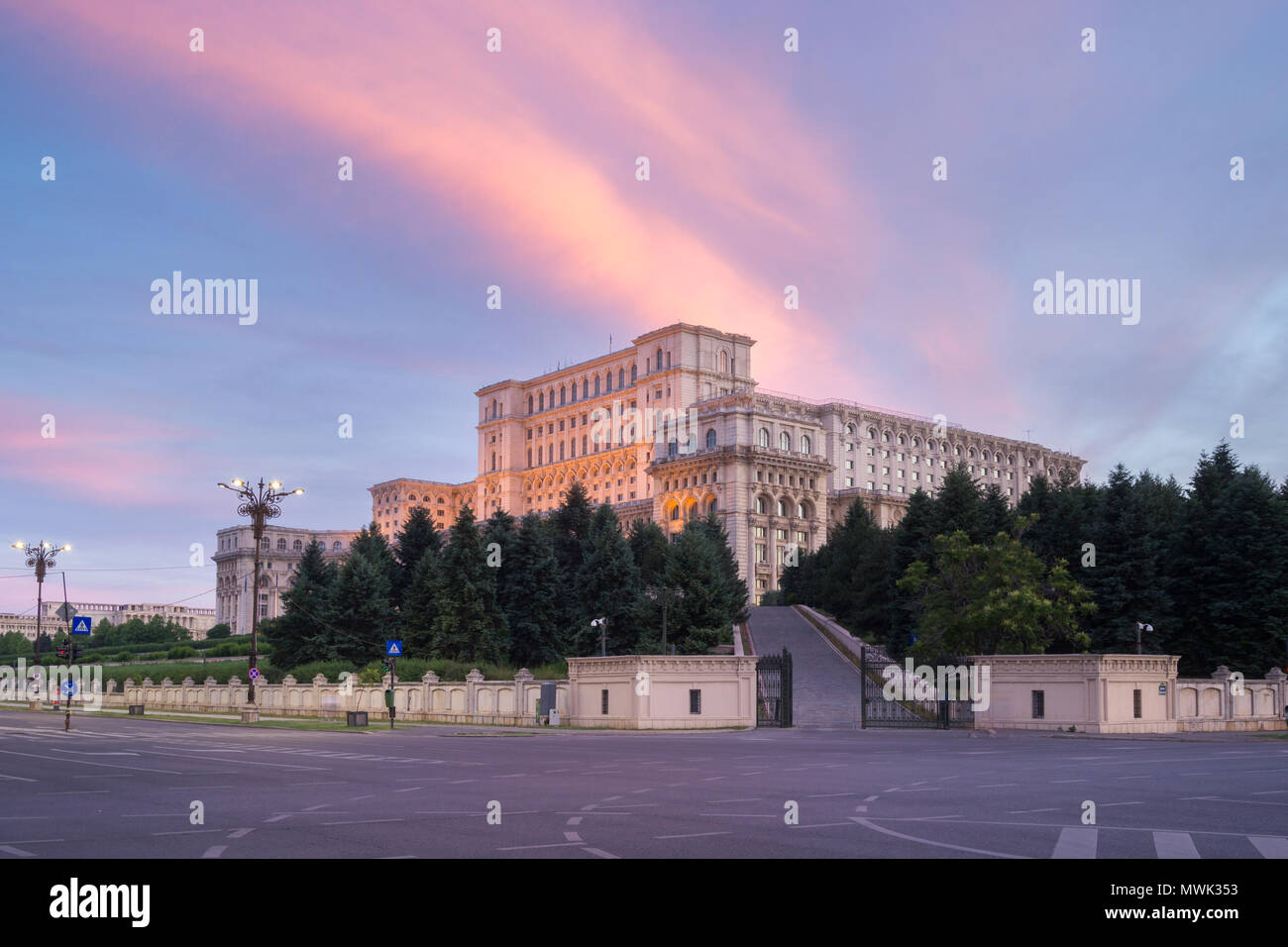 Romania bucharest bucuresti -Fotos und -Bildmaterial in hoher Auflösung ...