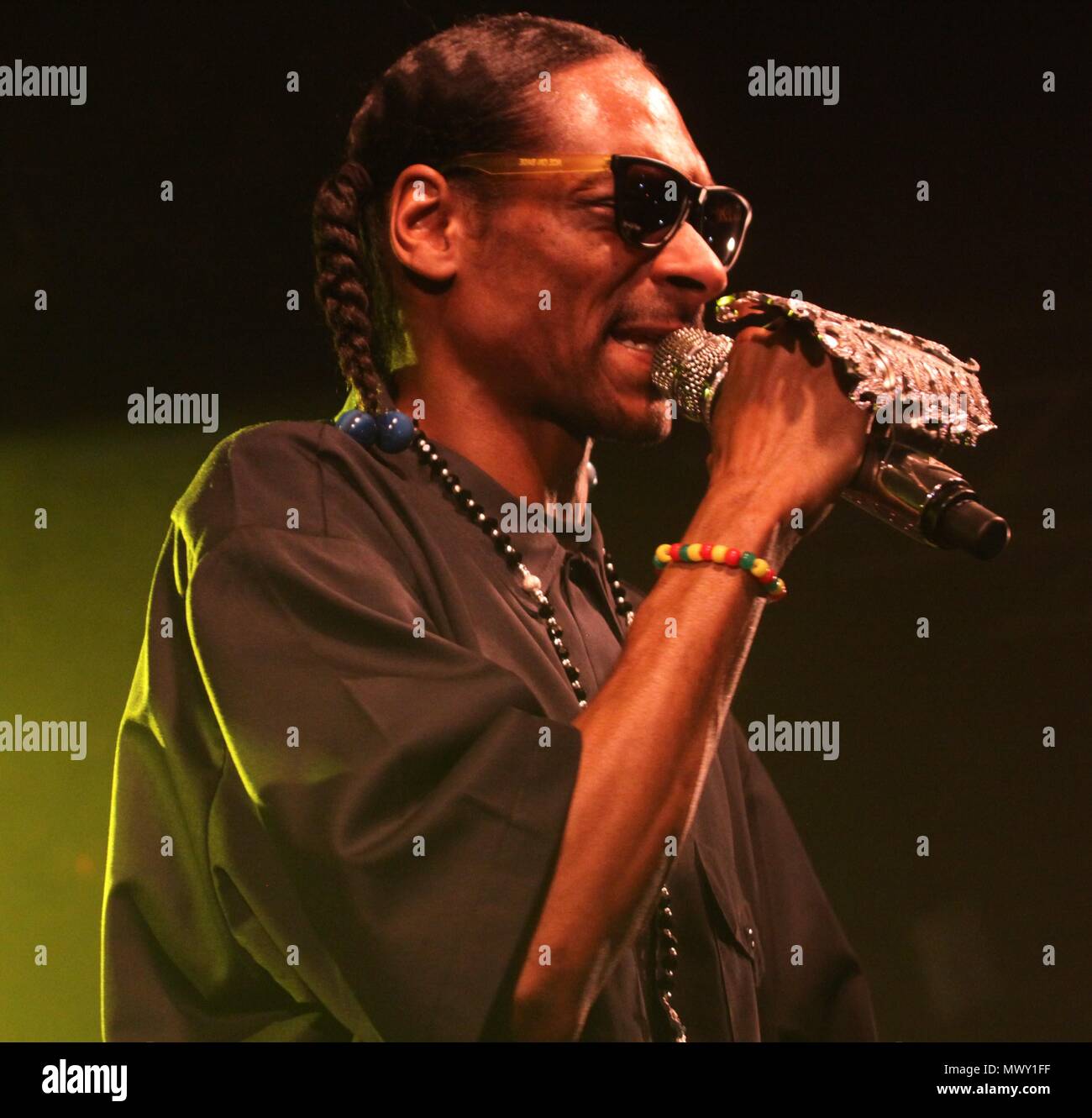 Amerikanischer Rapper Snoop Dogg Stockfotos und -bilder Kaufen - Alamy
