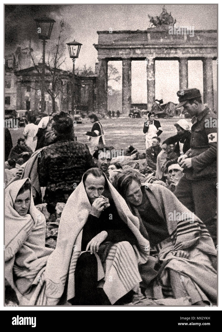 Brandenburg Gate 1945 Stockfotos und -bilder Kaufen - Alamy