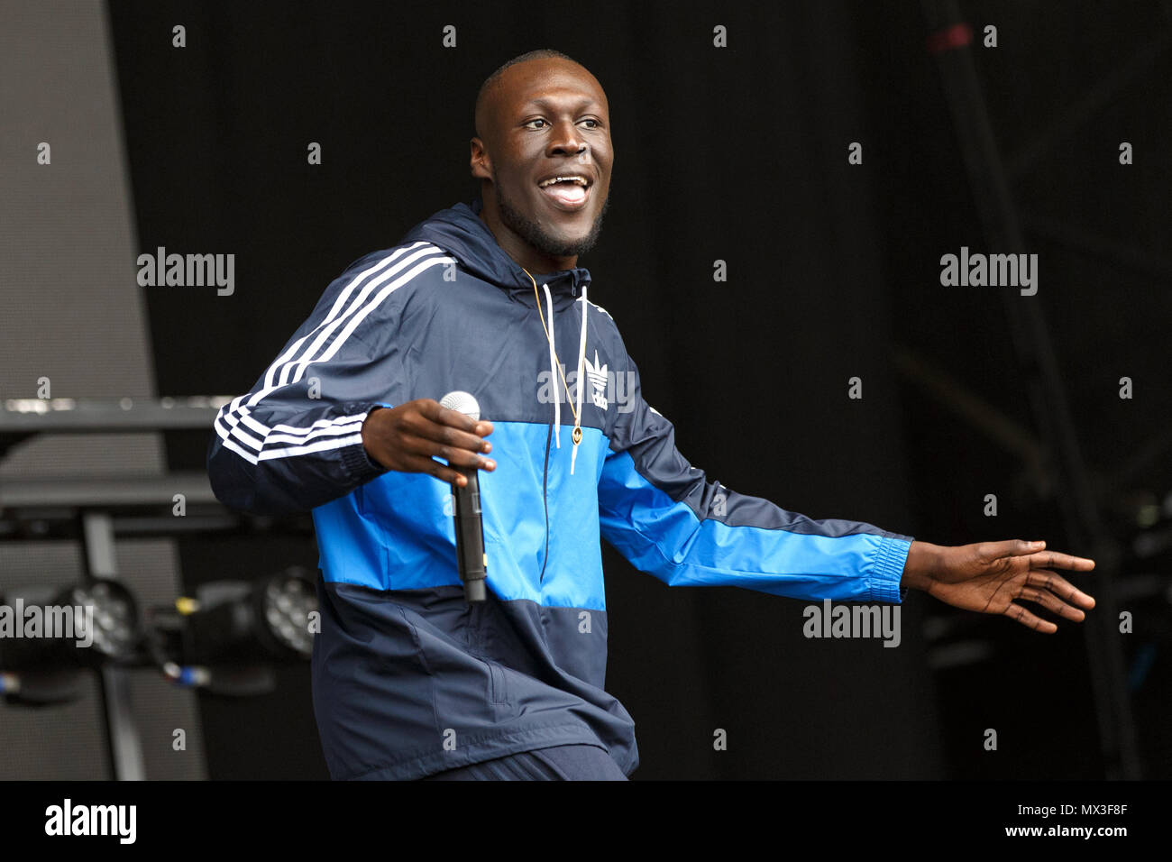 Britischer rapper live -Fotos und -Bildmaterial in hoher Auflösung – Alamy