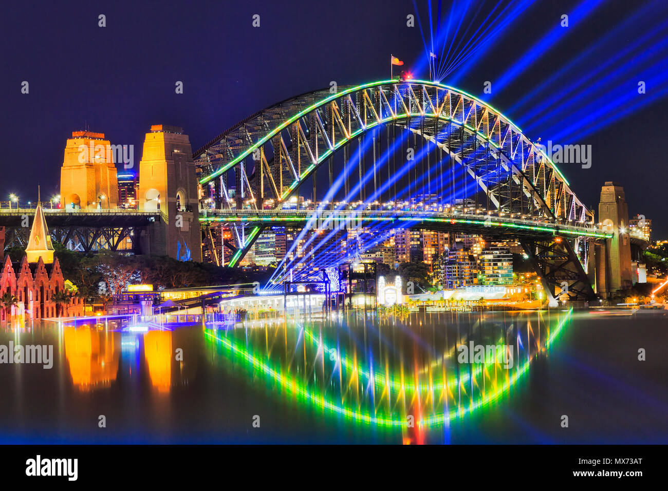 Lebendige lichter sydneys -Fotos und -Bildmaterial in hoher Auflösung ...