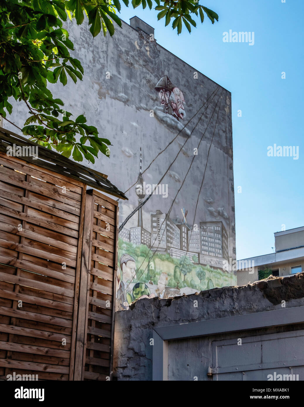 Street art auf der firewall -Fotos und -Bildmaterial in hoher Auflösung ...