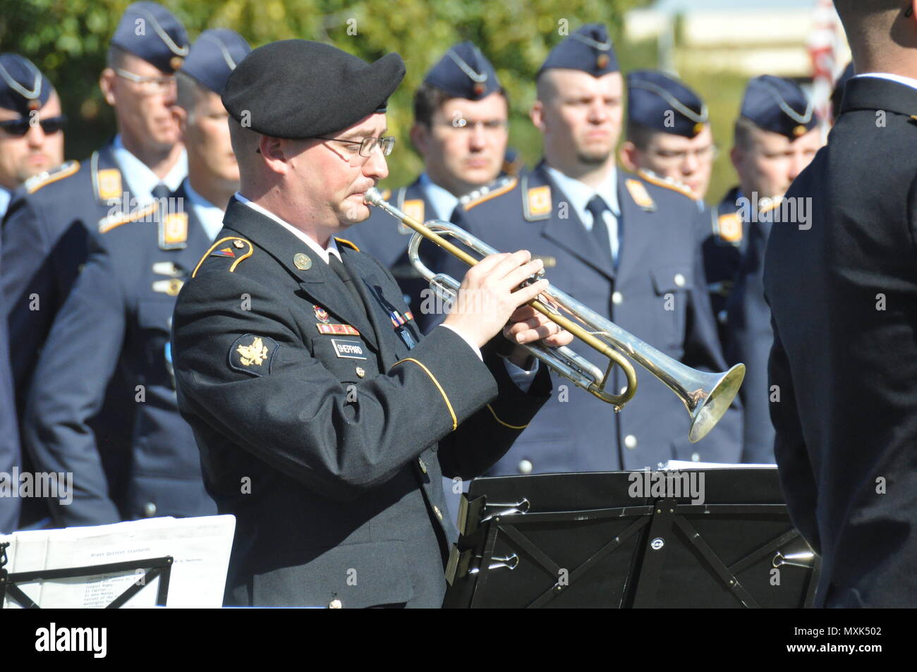 Gute kamerad -Fotos und -Bildmaterial in hoher Auflösung – Alamy