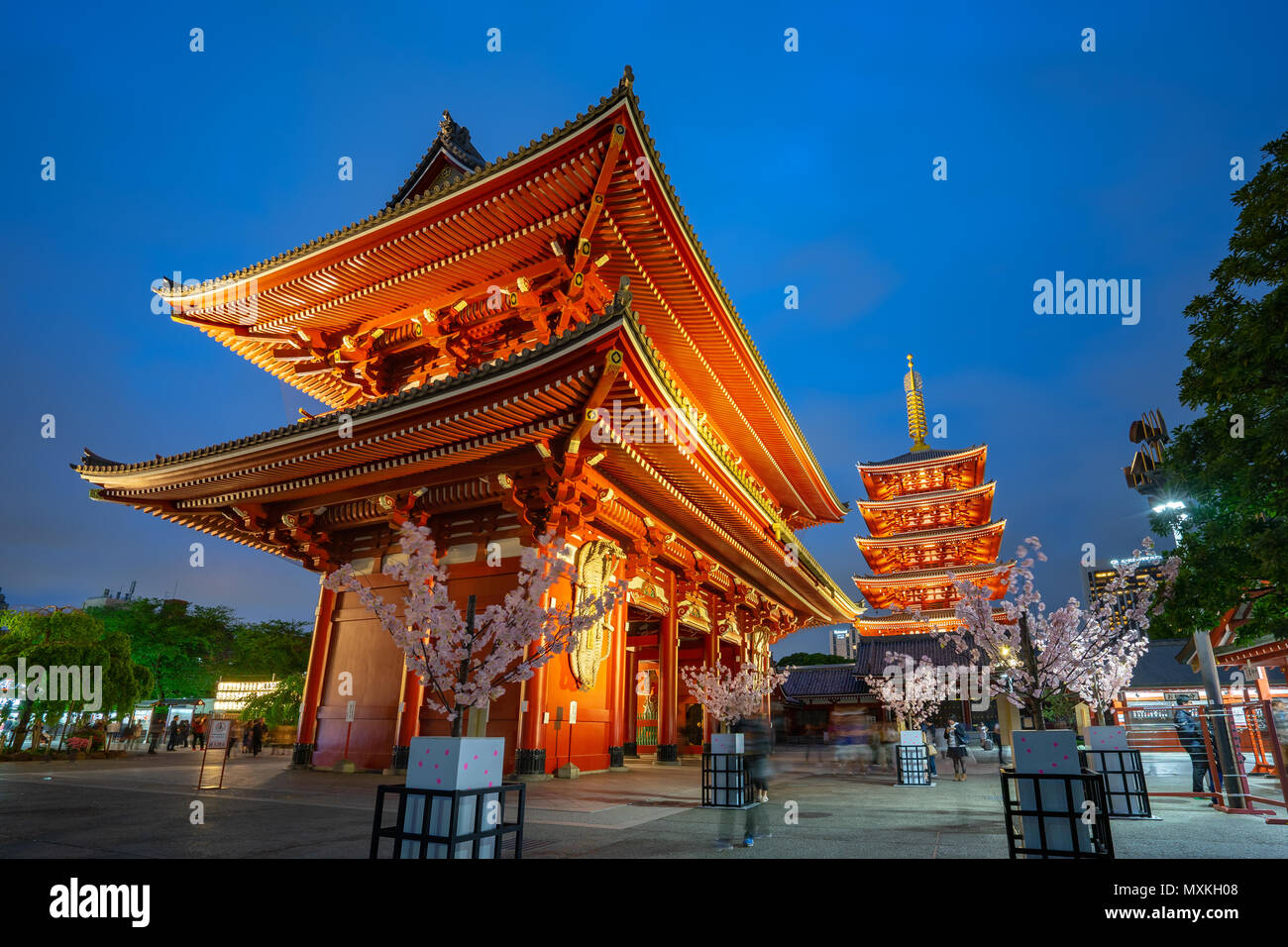 Sensoji temple -Fotos und -Bildmaterial in hoher Auflösung – Alamy
