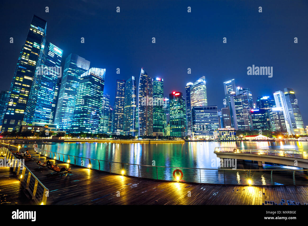 Marina bay waterfront promenade -Fotos und -Bildmaterial in hoher ...